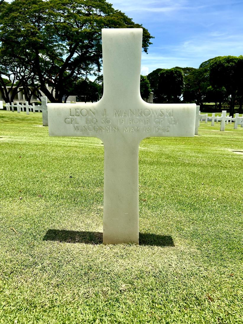 Mankowski Leon J.